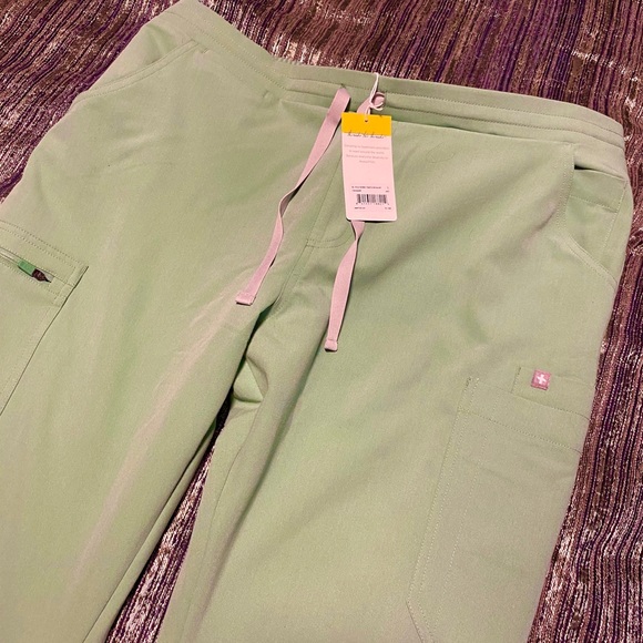 Figs | Other | Figs Scrub Set Color Sage Green Nwt | Poshmark